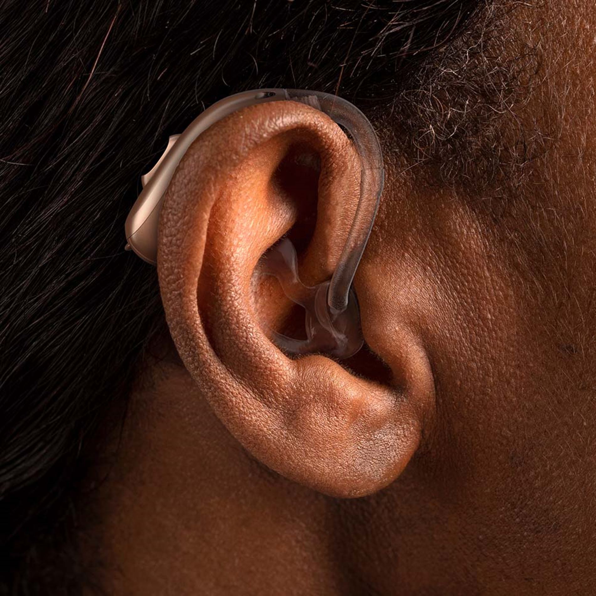 Intuis 4 behind-the-ear hearing aids | Signia