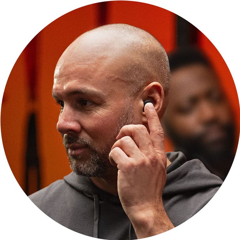 Signia Active Pro IX – Hearing aid earbuds | Signia