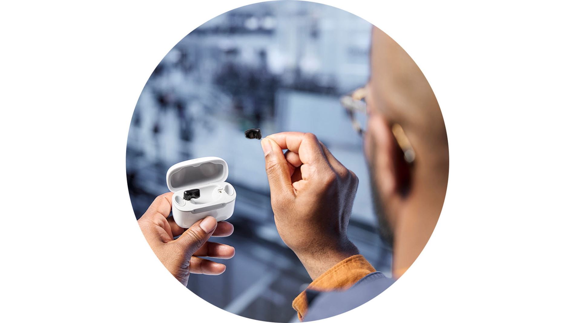 Signia Insio Charge&Go CIC IX completely-in-canal hearing aids | Signia